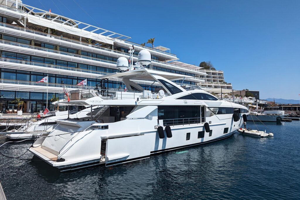 Azimut Grande 32 Metri Yacht for Sale - TWW Yachts