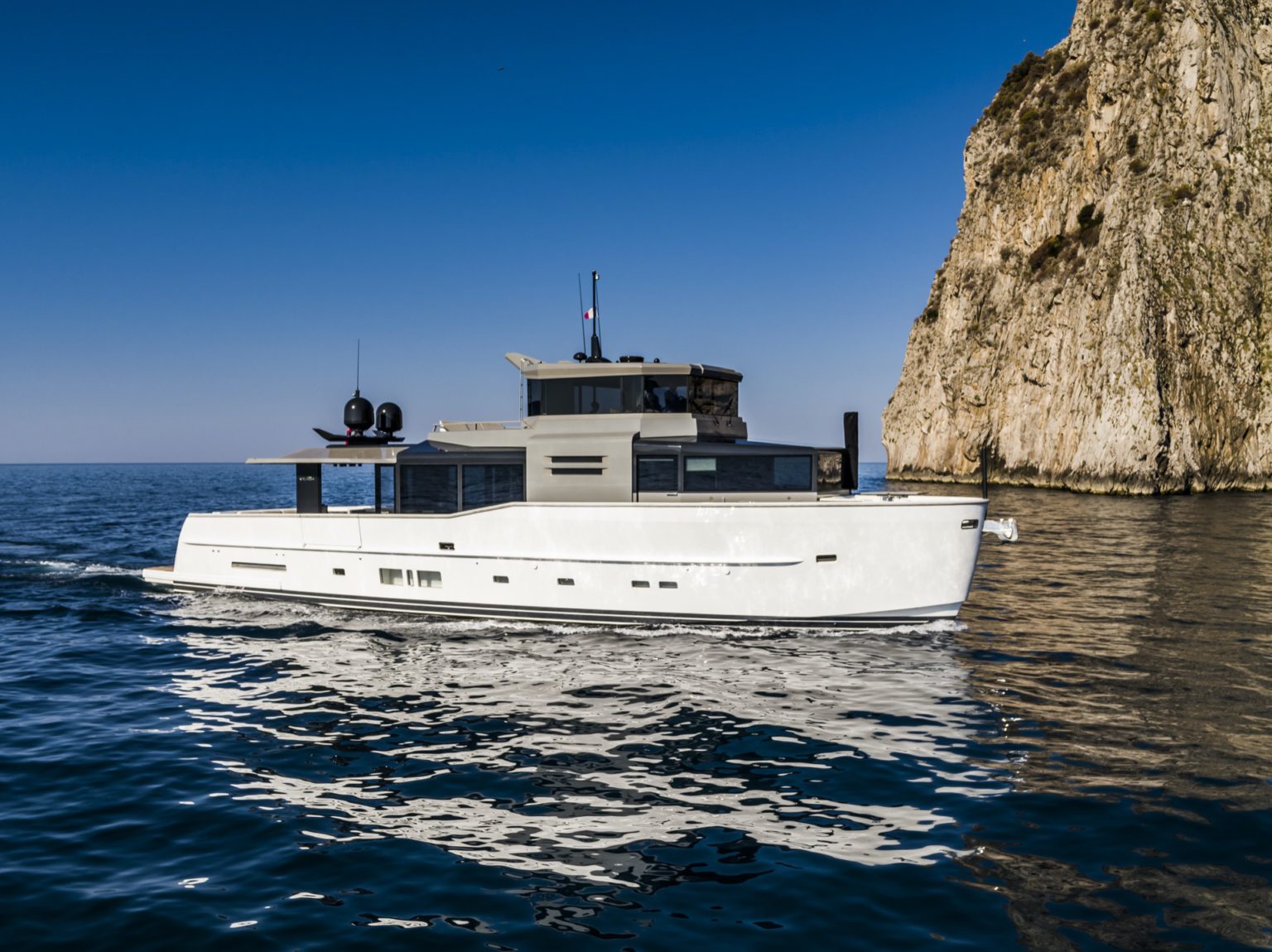 Azimut S8 Yacht for Sale - Azimut S8 Price - TWW Yachts