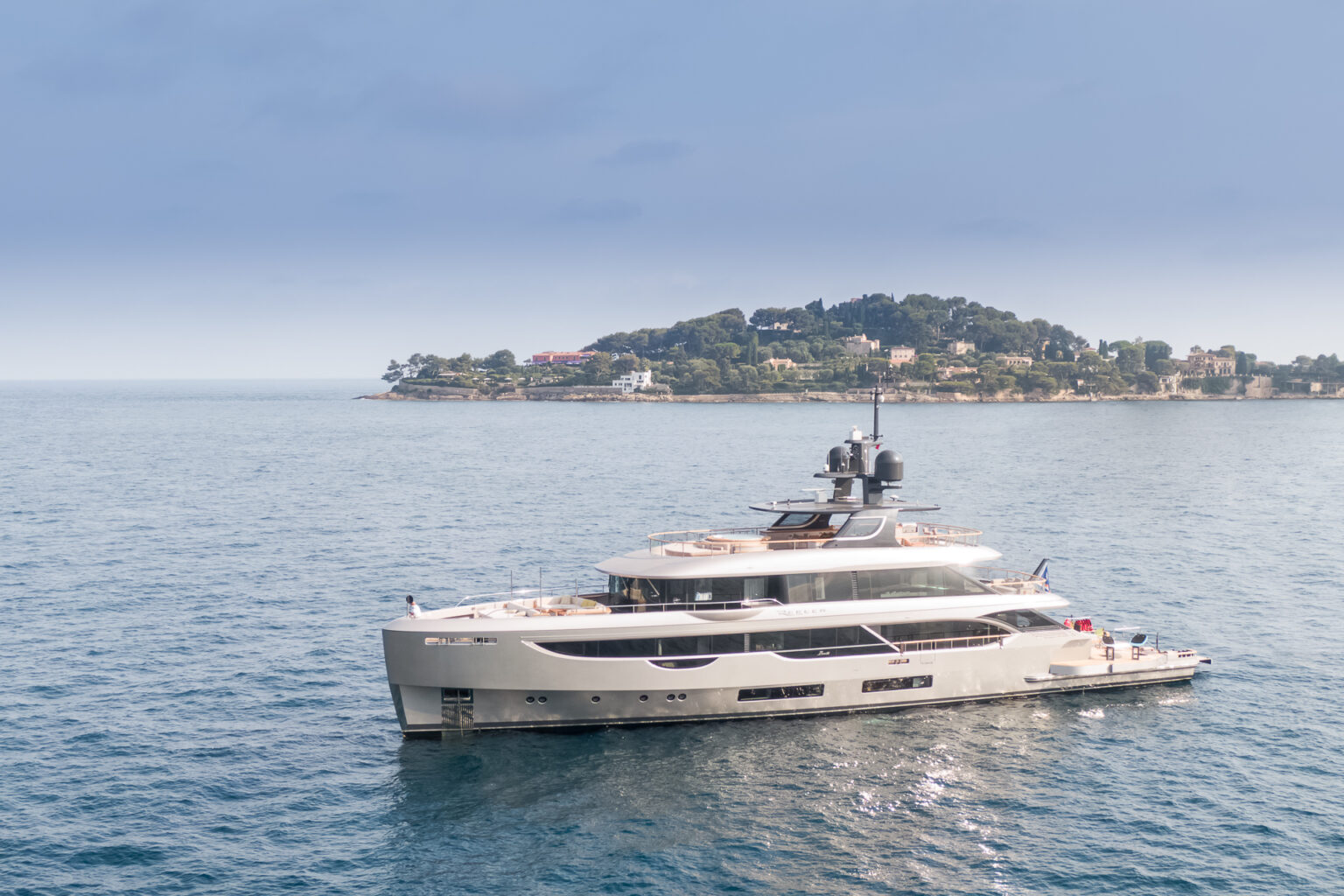 Benetti Oasis 40m Yacht for Sale - Benetti Oasis 40m Price - TWW Yachts