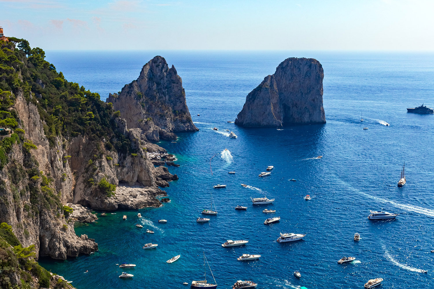 The best Beach Clubs and Beaches in Capri - TWW Yachts