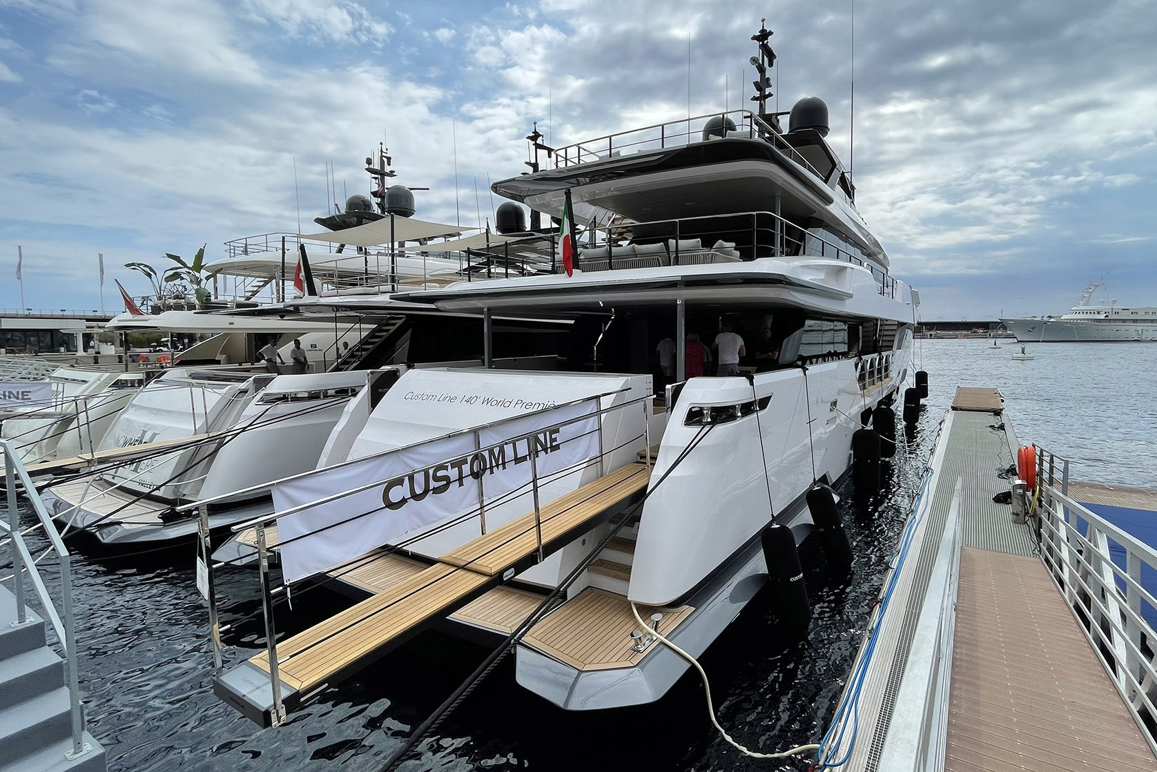 Custom Line 140 for Sale - Custom Line 140 Price - TWW Yachts