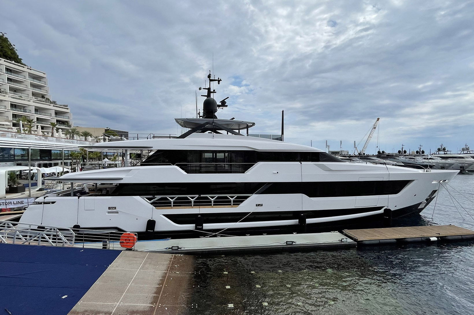 Custom Line 140 for Sale - Custom Line 140 Price - TWW Yachts