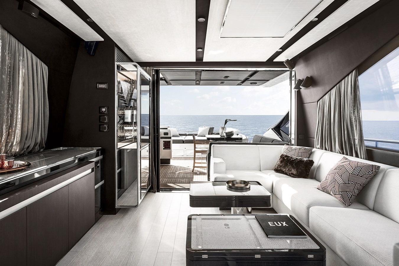 LIMITLESS Yacht for Charter - LIMITLESS Yacht Price - TWW Yachts