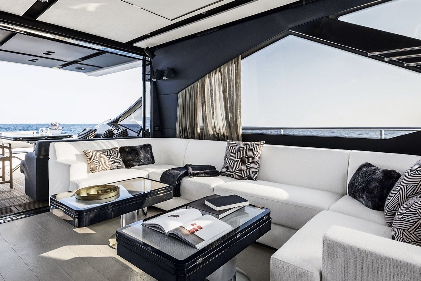 LIMITLESS Yacht for Charter - LIMITLESS Yacht Price - TWW Yachts