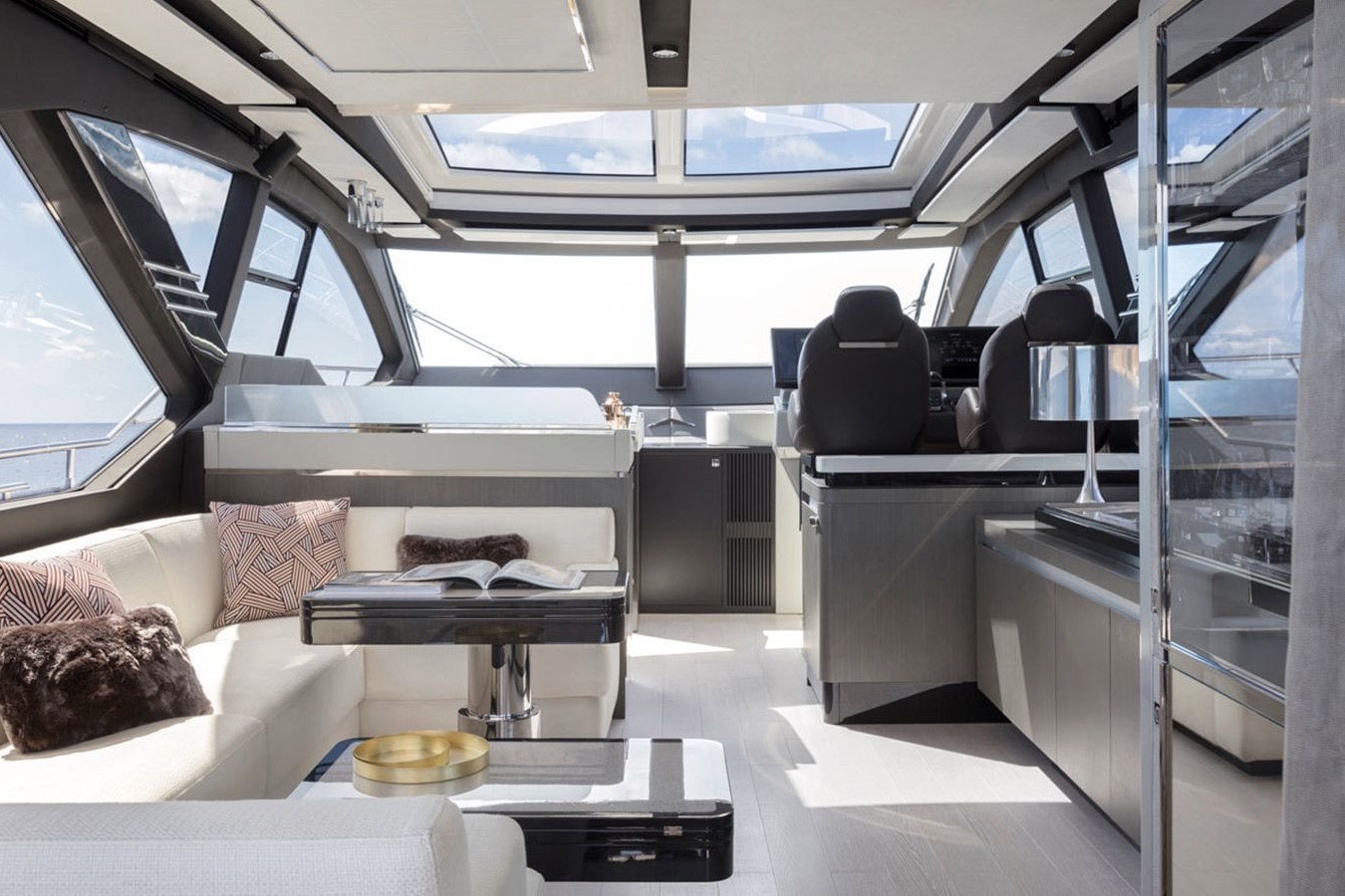 LIMITLESS Yacht for Charter - LIMITLESS Yacht Price - TWW Yachts