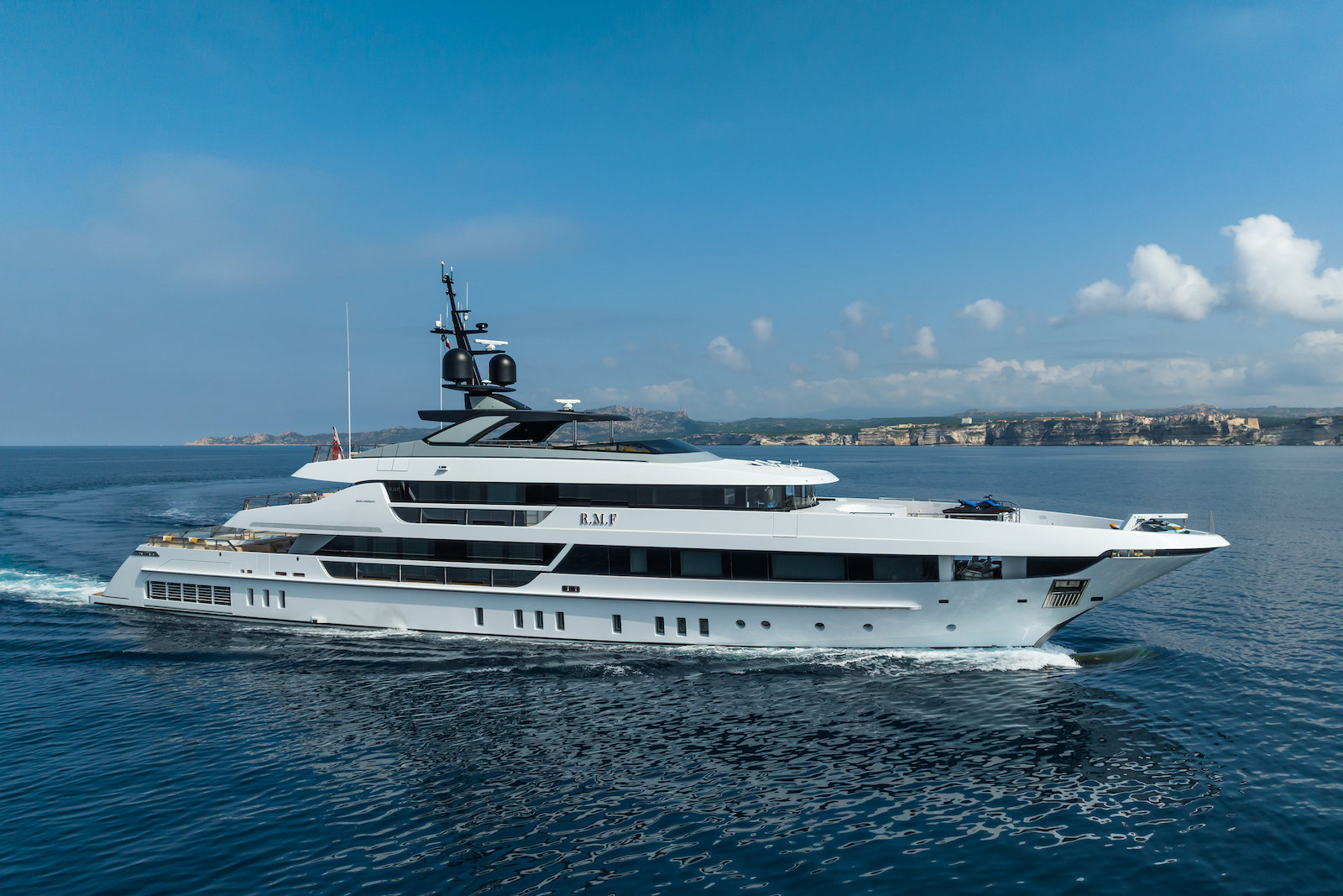 R.M.F Yacht Accommodation | TWW Yachts