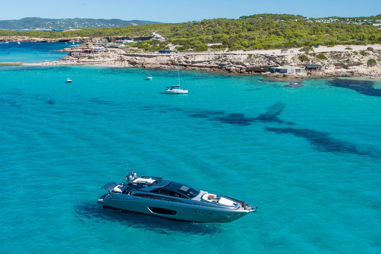 Model Review: Riva 86 Domino - TWW Yachts