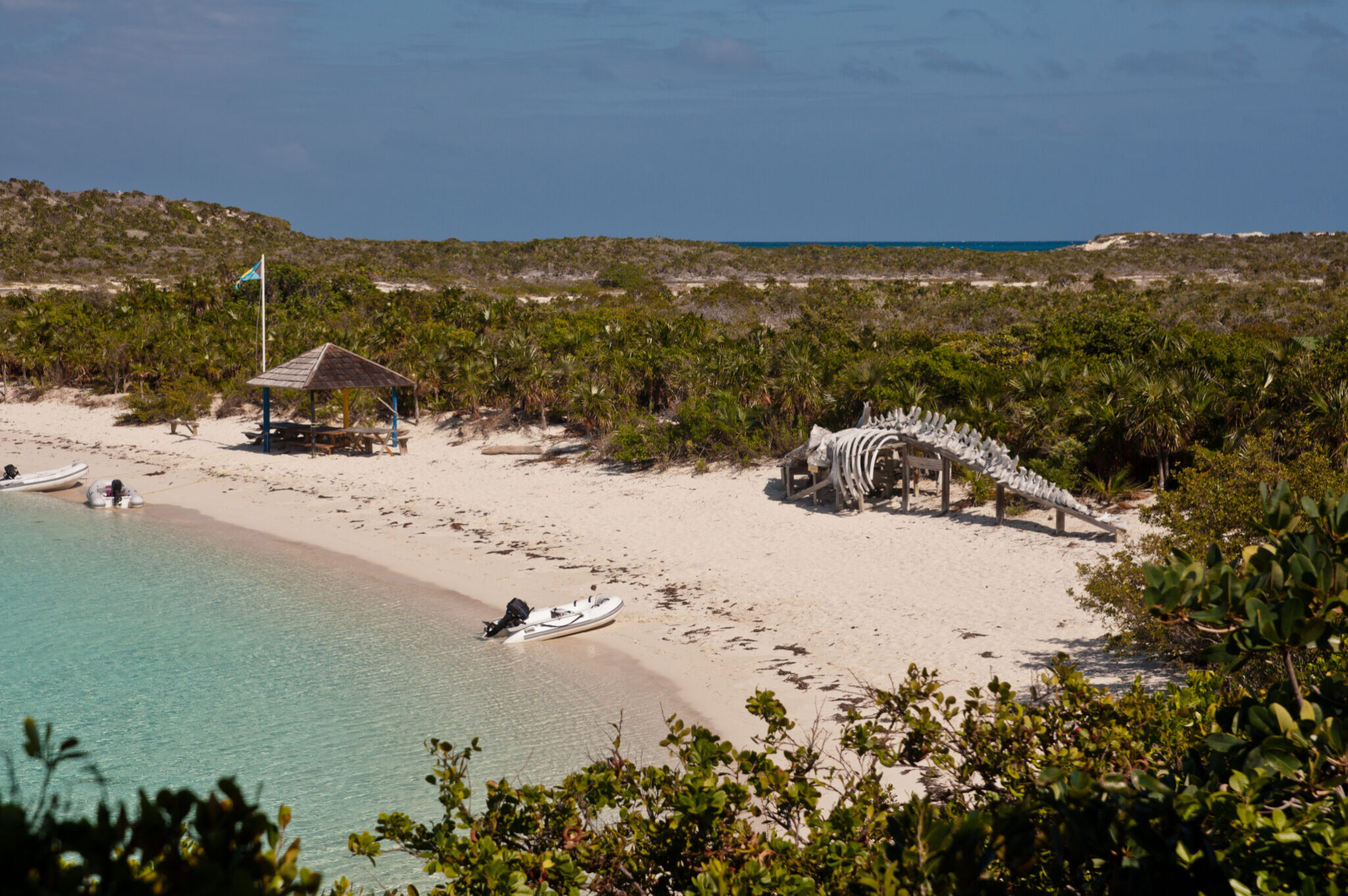 Island Hopping in the Exumas: A Guide to Must-Visit Cays - TWW Yachts
