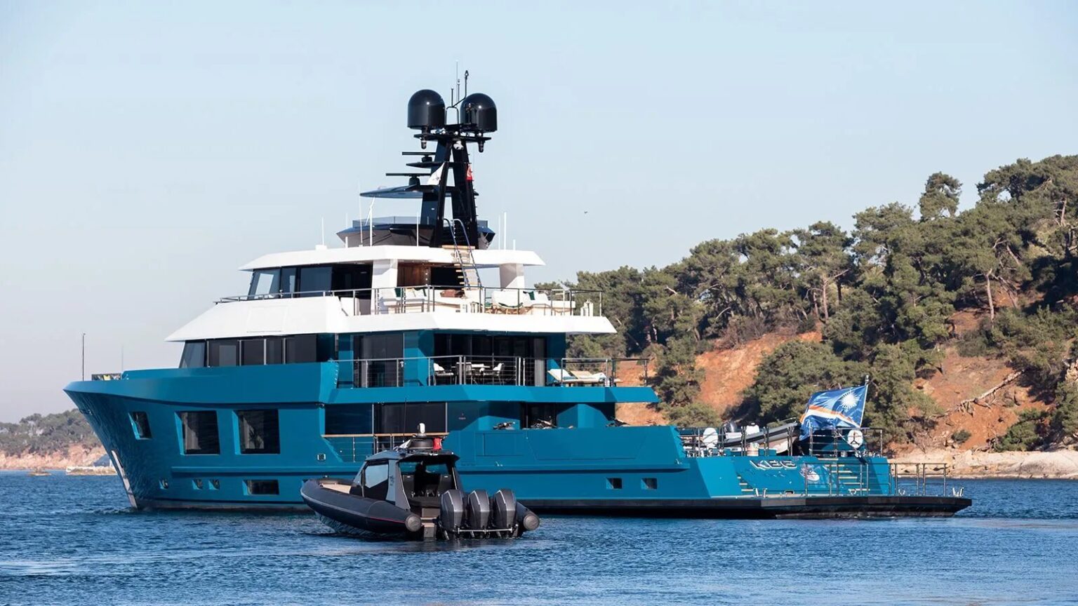 KING BENJI Yacht Accommodation | TWW Yachts