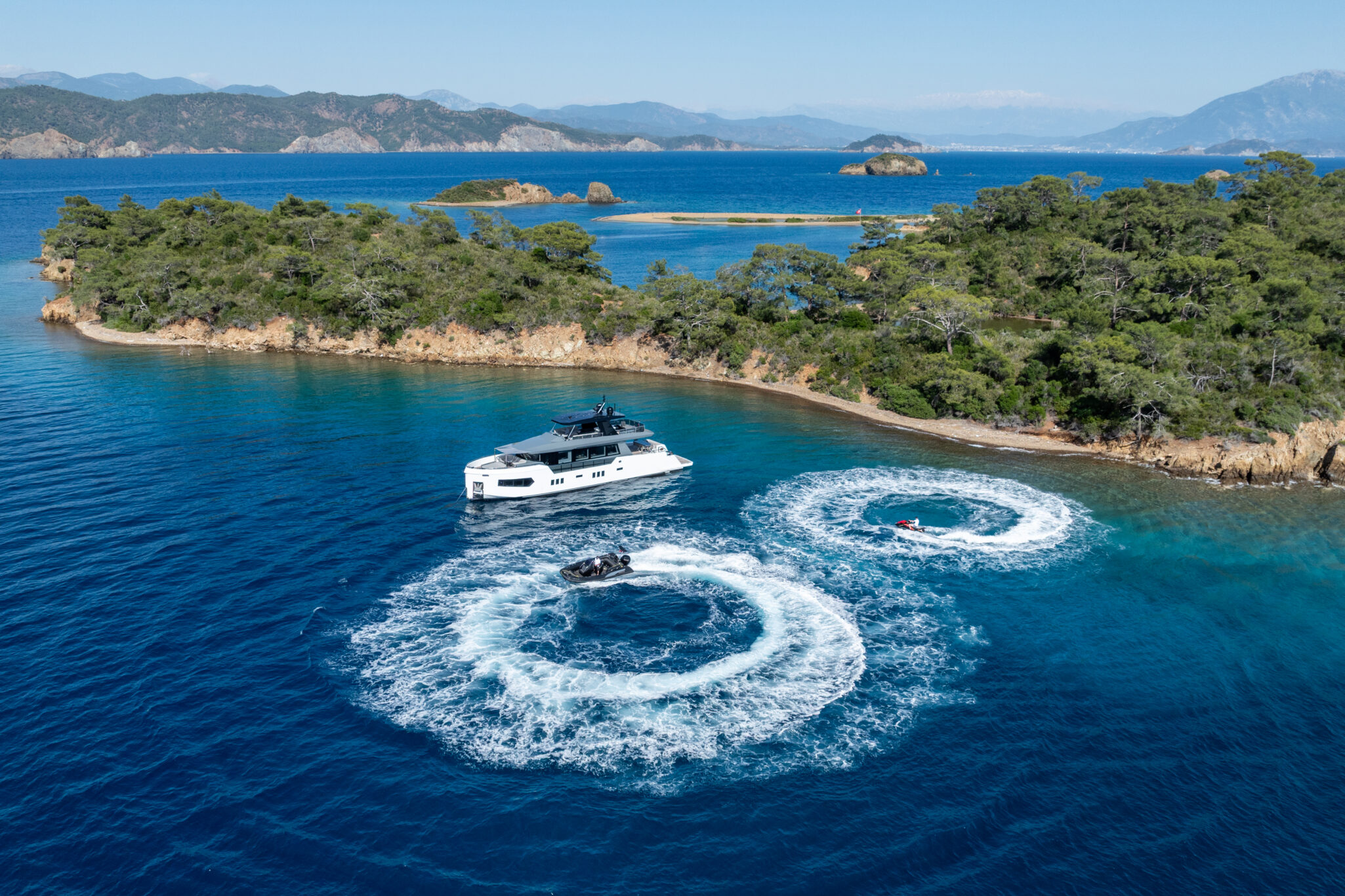 New CA for Charter: Delta Marine 25m FERRO 77 - TWW Yachts